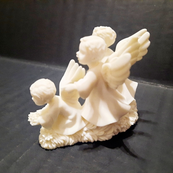 Roman Inc | Holiday | Vintage Millennium A Newborn King To See Figurine ...